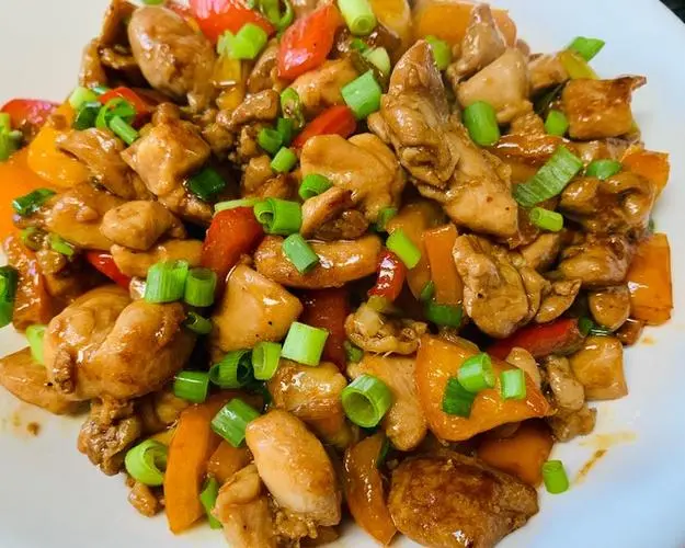 Chicken Stir-Fry with Vegetables – Geedel